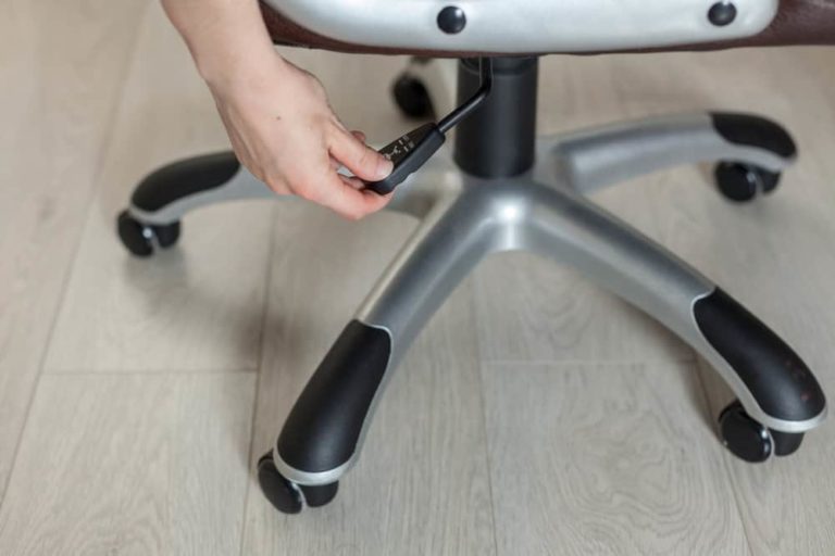 How To Lock the Office Chair Height? 3 Different Types Are Covered ...