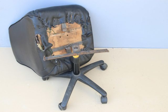 Can Office Chairs Explode? 3 Handy Tips To Protect Yourself - ToErgonomics