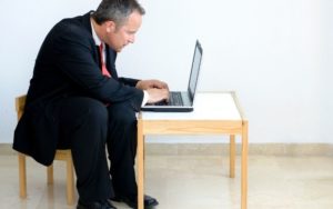 10 Signs of Bad Office Chairs - ToErgonomics