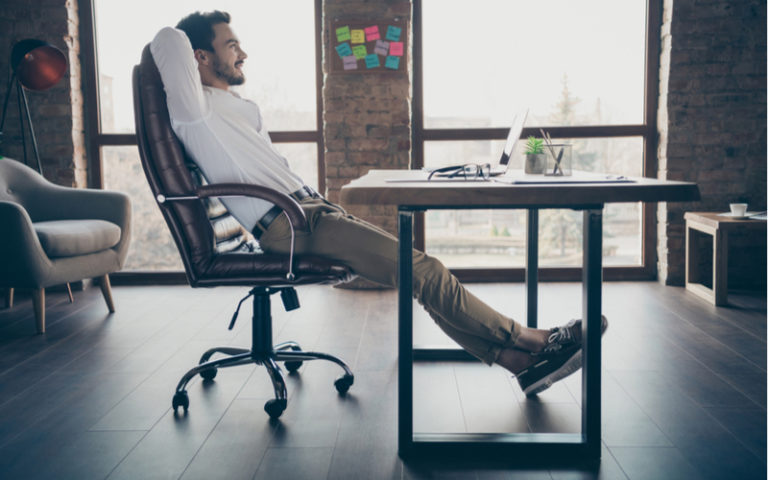 Cylinder Stuck in Chair Base: How Do I Fix it? - ToErgonomics